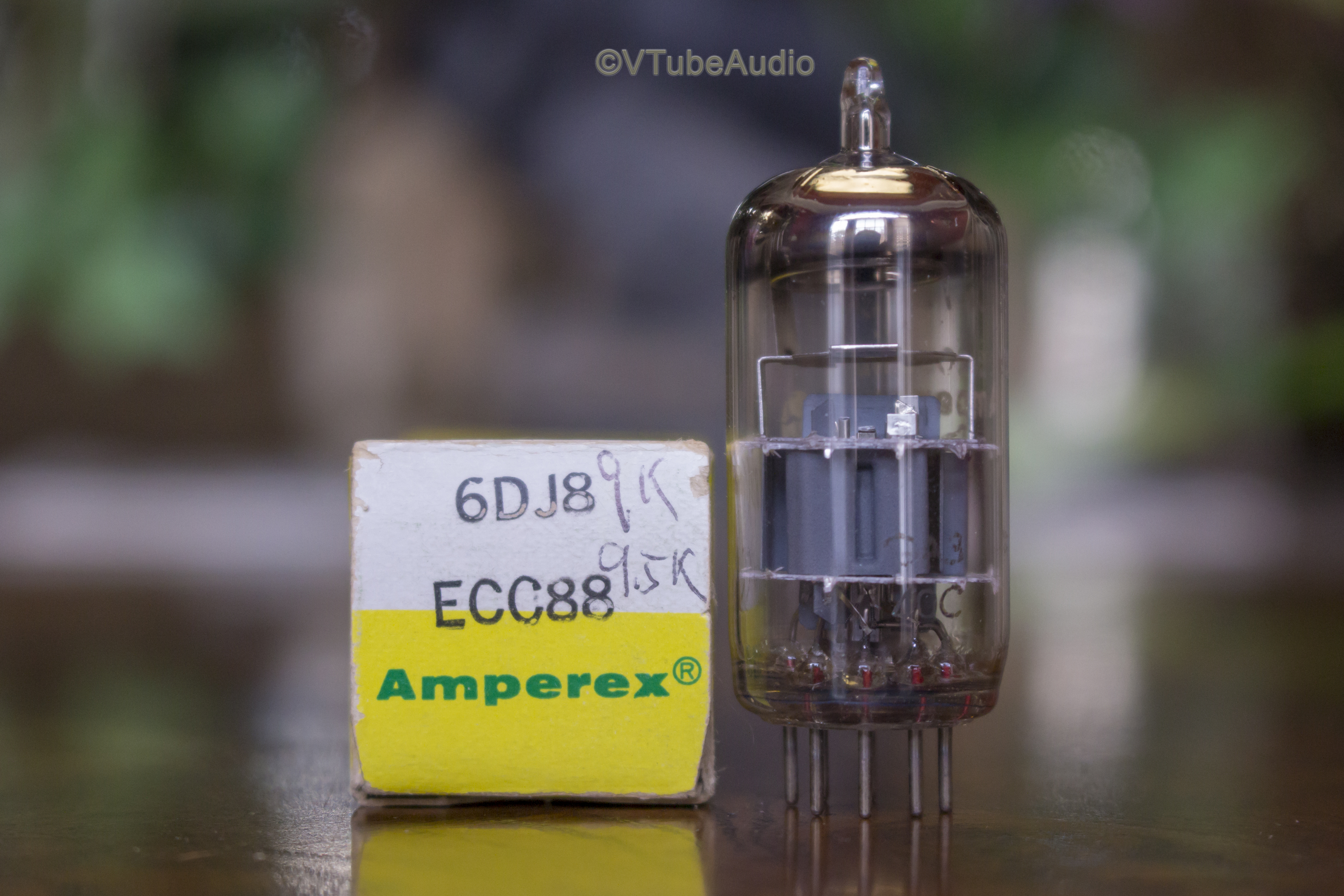 BB Amperex 6DJ8 3 1960 Holland IMG_7335-1 | VTubeAudio